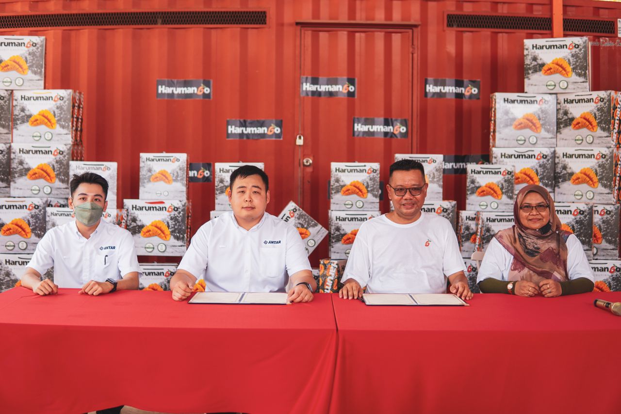 与Harumango 签署备忘录 Antar Holiday 推广玻生态旅游香芒 – Harumango Sdn Bhd